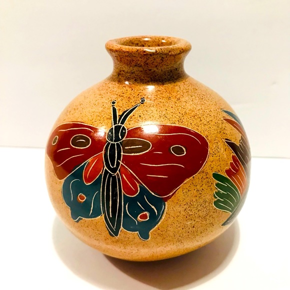 Art | Vintage Nicaraguan Folk Ceramic Art Small Vase 5 Signed Claudia Gotenez | Poshmark